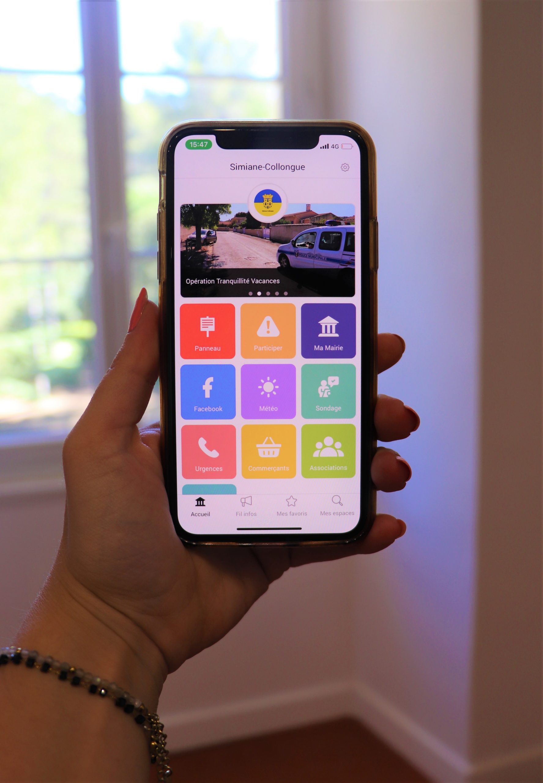 Découvrez l'application de Simiane-Collongue ! - Village de Simiane ...
